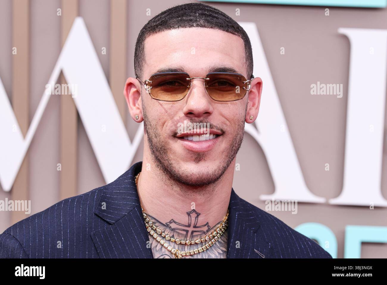 LOS ANGELES, CALIFORNIA, USA - JUNE 09: American professional ...