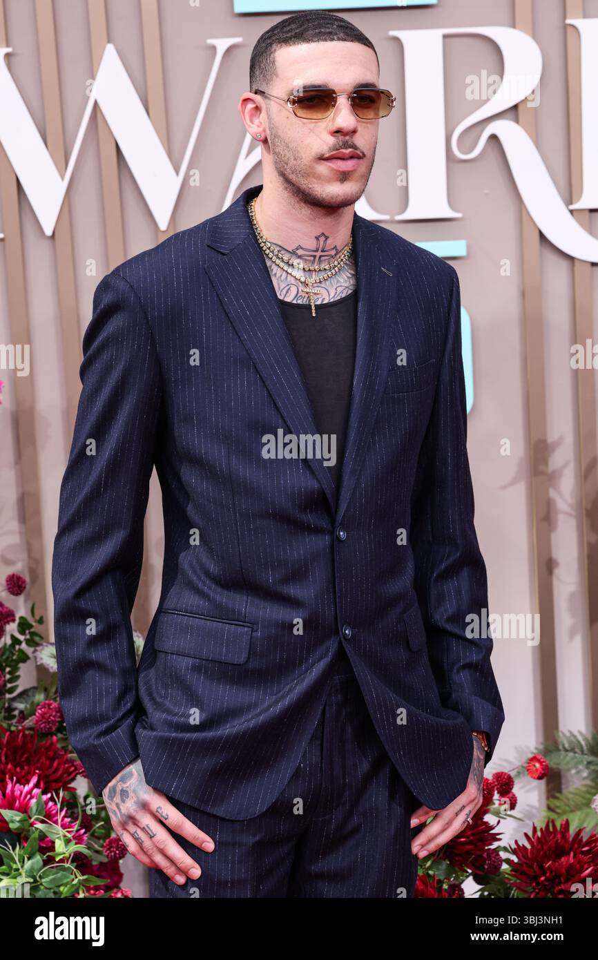 LOS ANGELES, CALIFORNIA, USA - JUNE 09: American professional ...