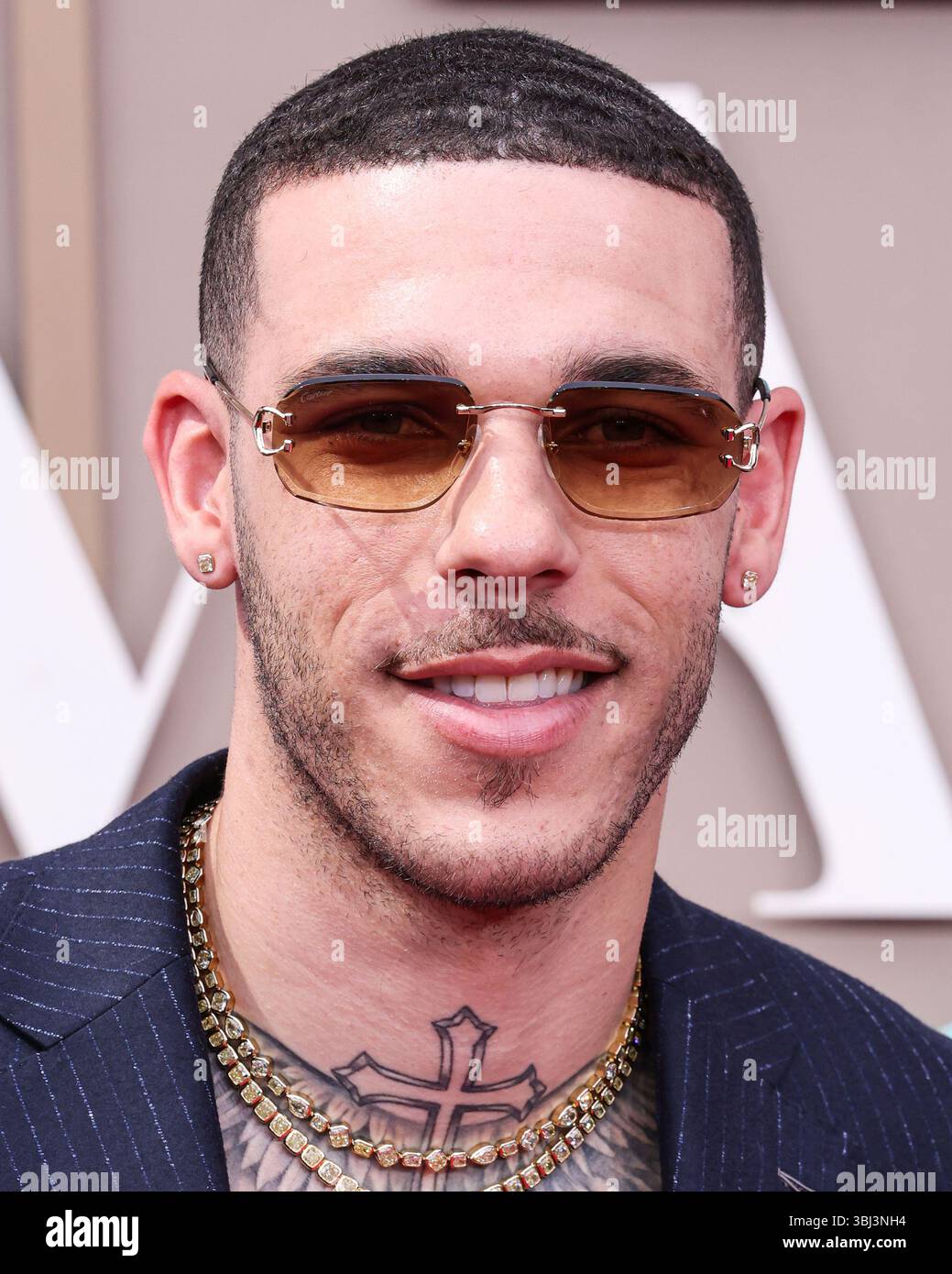 LOS ANGELES, CALIFORNIA, USA - JUNE 09: American professional ...