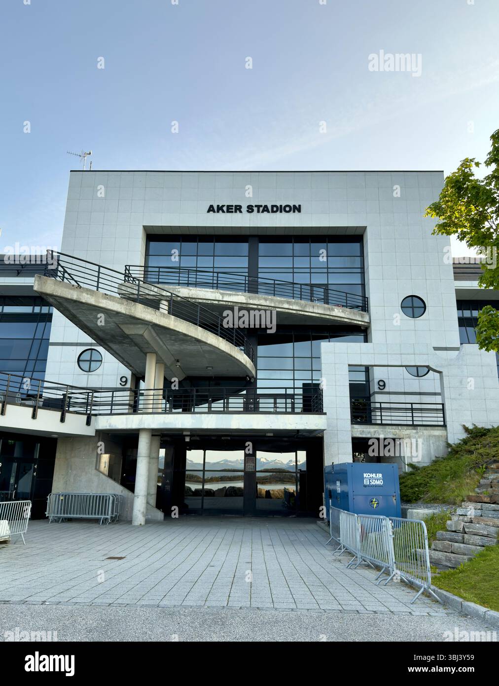 Molde stadium hi-res stock photography and images - Alamy