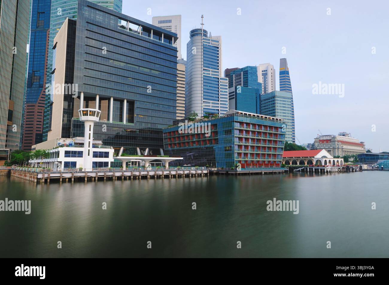 The Historic Clifford Pier in Singapore Stock Photo - Alamy