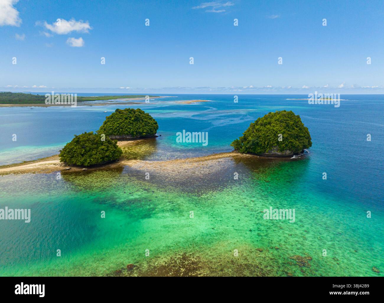 Boslon island turquoise ocean hi-res stock photography and images - Alamy