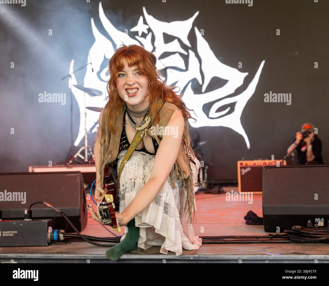 Manchester, USA. 12th June, 2025. Ellie Livingston of Die Spitz during ...