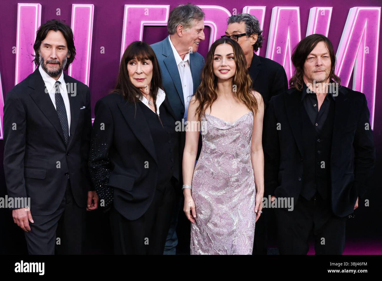 HOLLYWOOD, LOS ANGELES, CALIFORNIA, USA - JUNE 03: Keanu Reeves ...