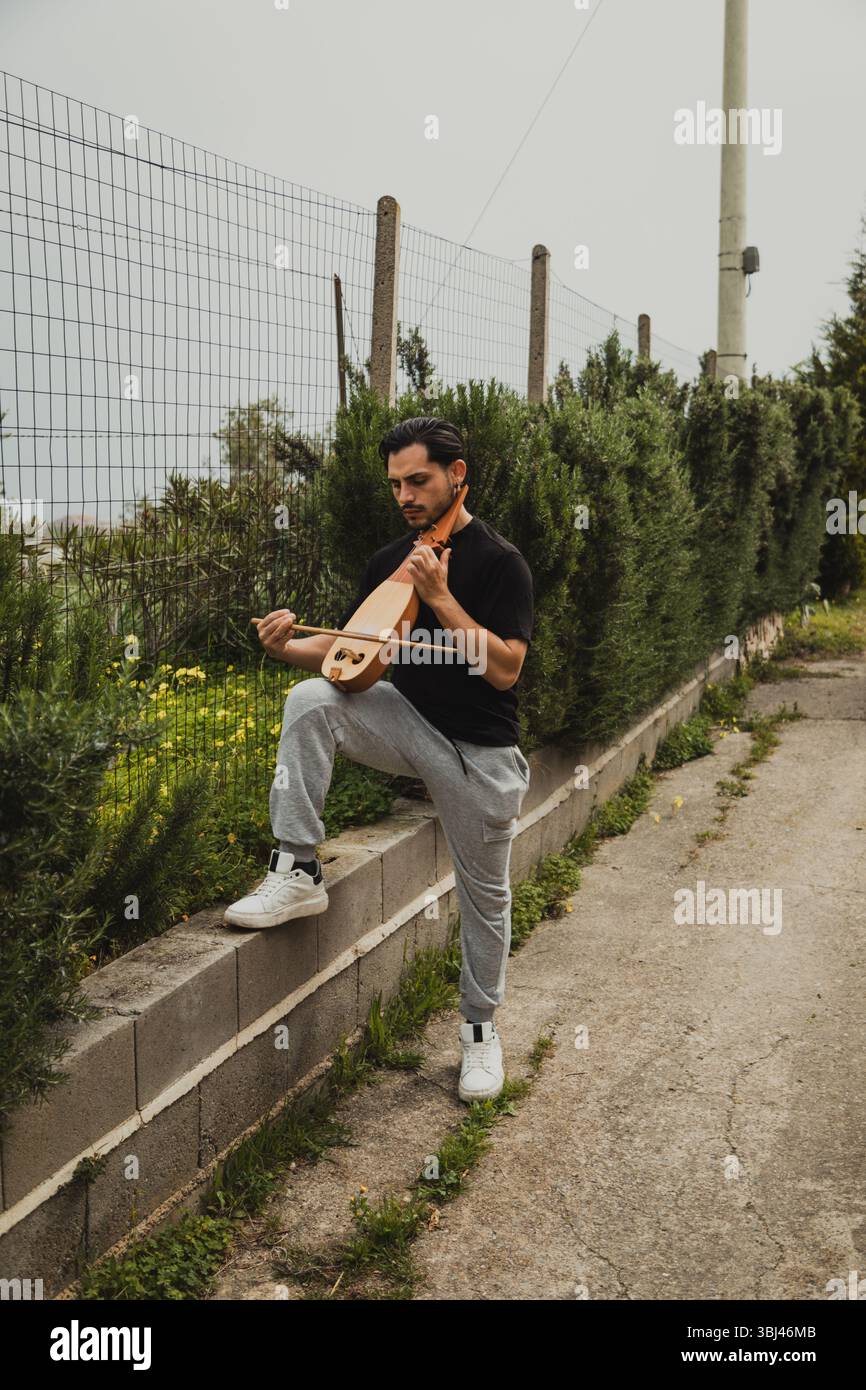 Lyre playing man hi-res stock photography and images - Alamy