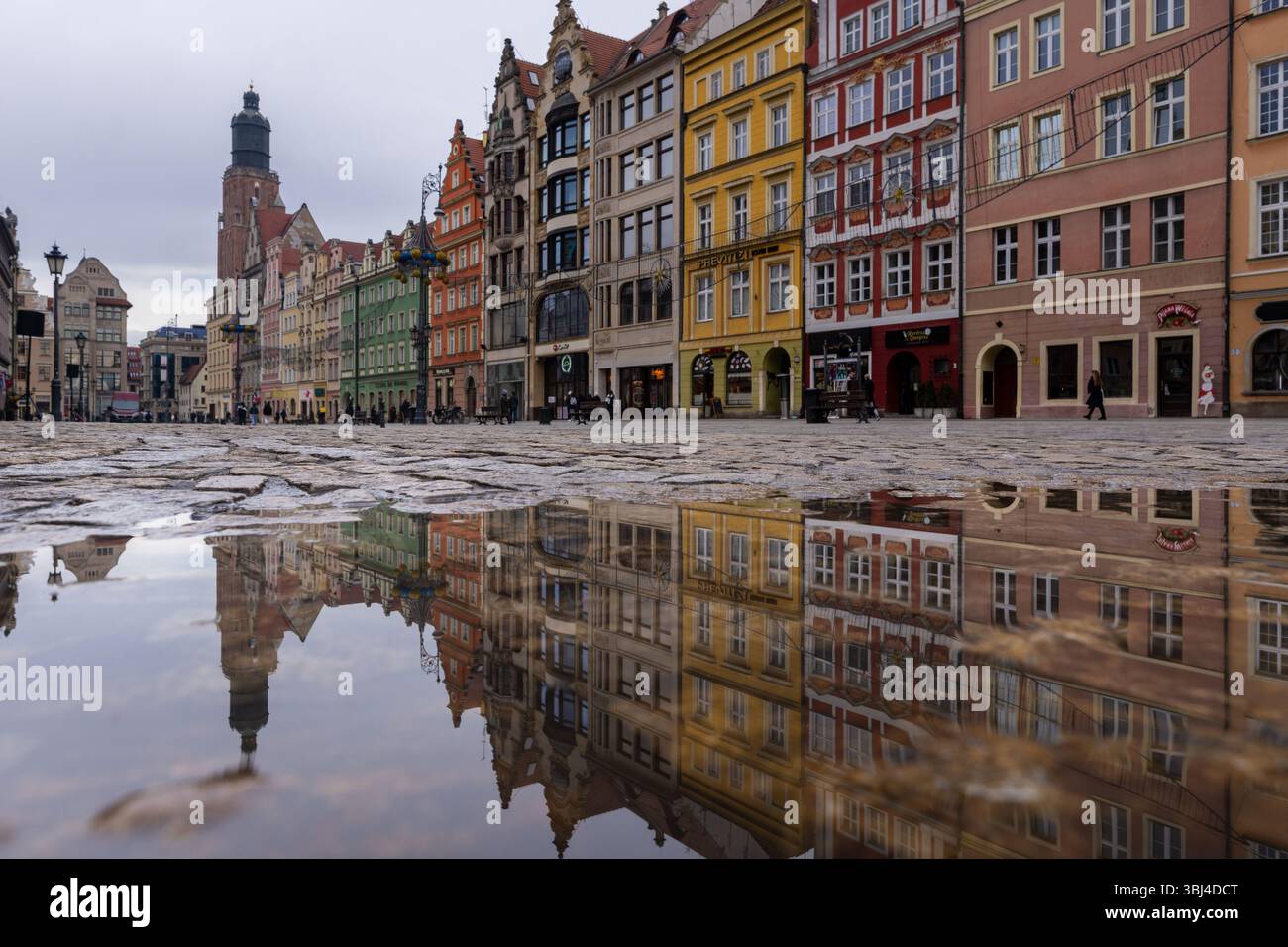 Wroclaw, Poland - January 29 2025: The famous ancient buildings reflect ...