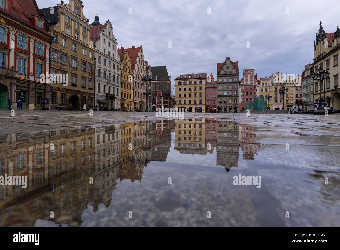 Wroclaw, Poland - January 29 2025: The famous ancient buildings reflect ...