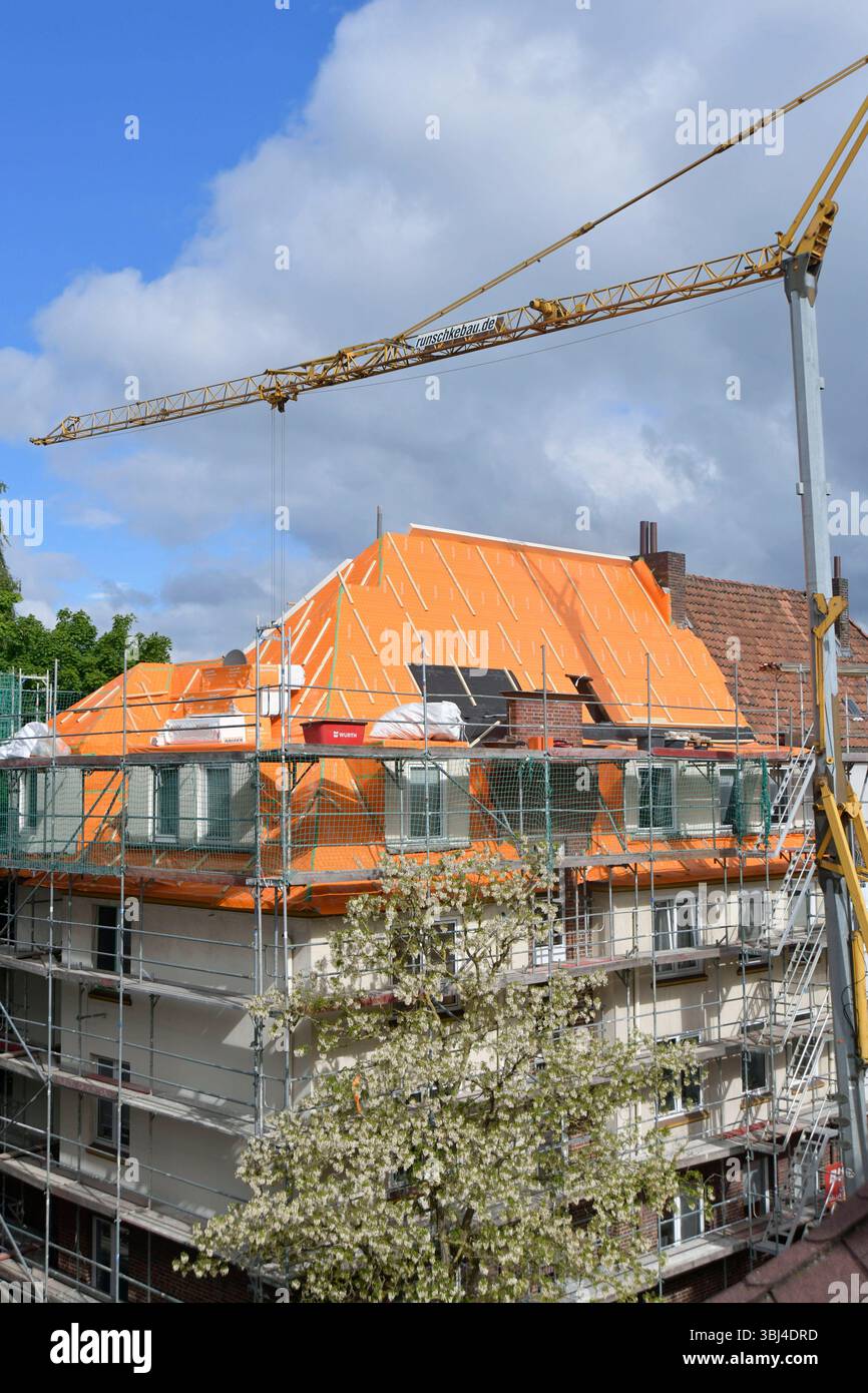 Feature / Symbol: Dach, Dachdecker 05/25 thg Eine Dachsanierung in ...