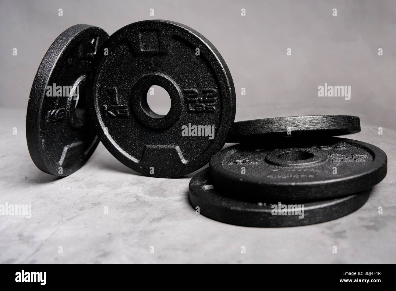 Studio shot weight hi-res stock photography and images - Alamy