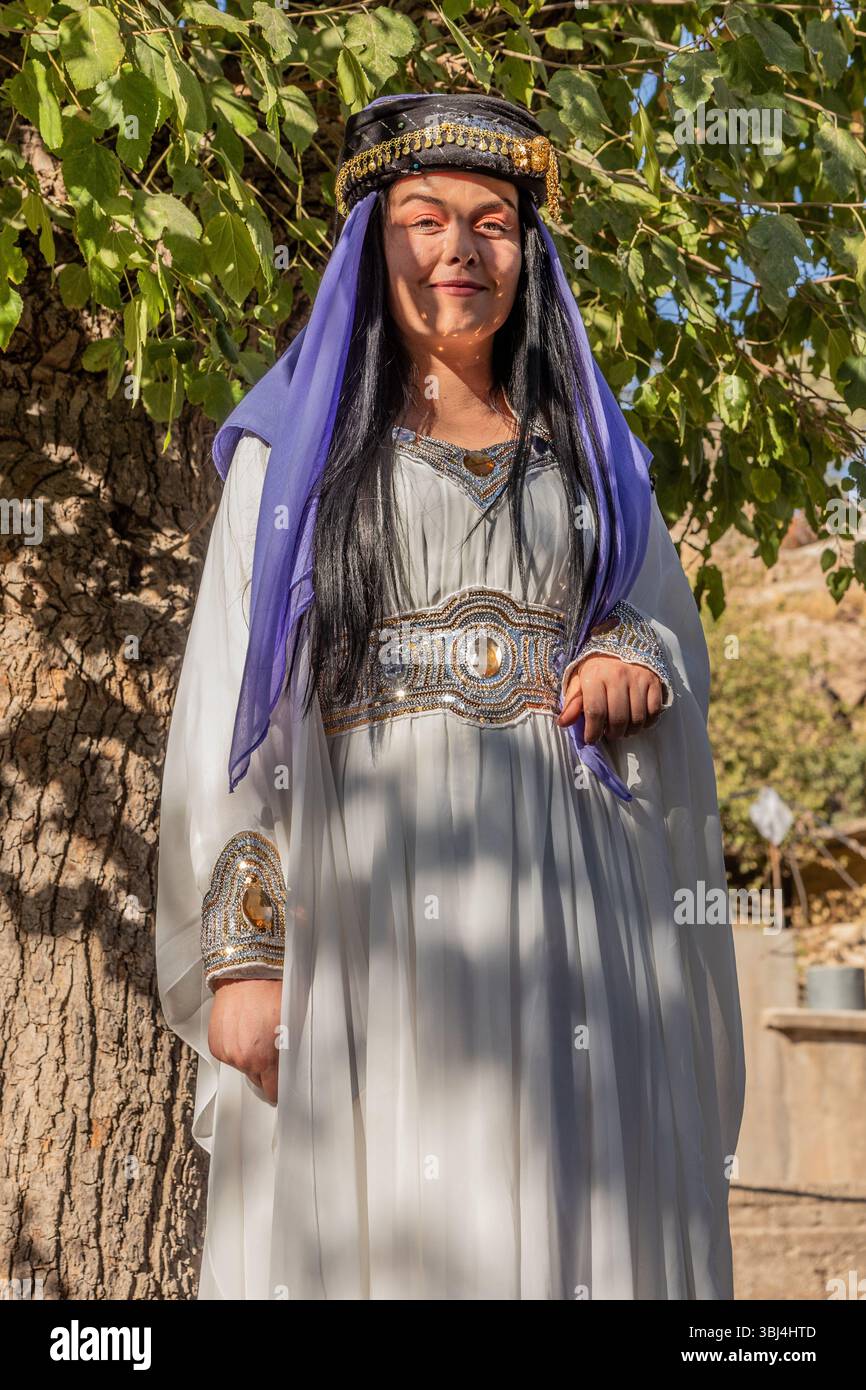 LALISH, IRAQ - SEPTEMBER 30, 2022: Yezidi woman in Lalish temple ...