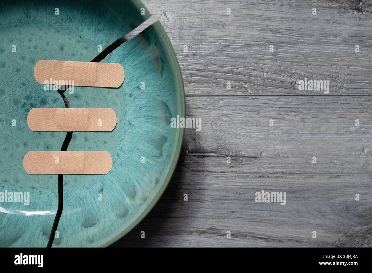 Ceramic band hi-res stock photography and images - Alamy