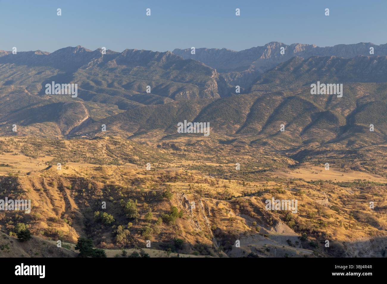Mountains above Amedi (Amadiye) town, Kurdistan Region of Iraq Stock ...