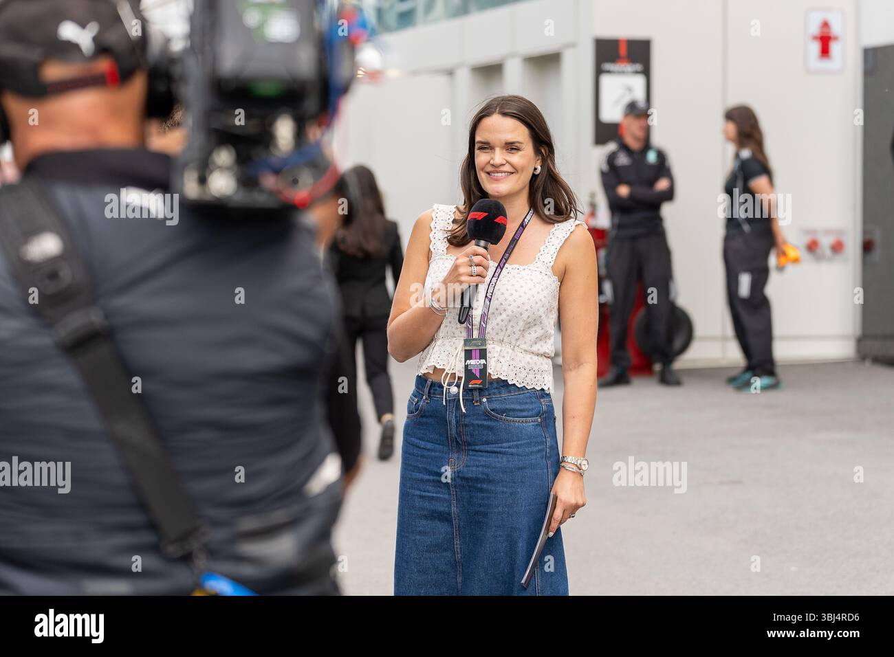 Montreal, Kanada. 12th June, 2025. Laura Winter (F1 TV, Moderatorin ...