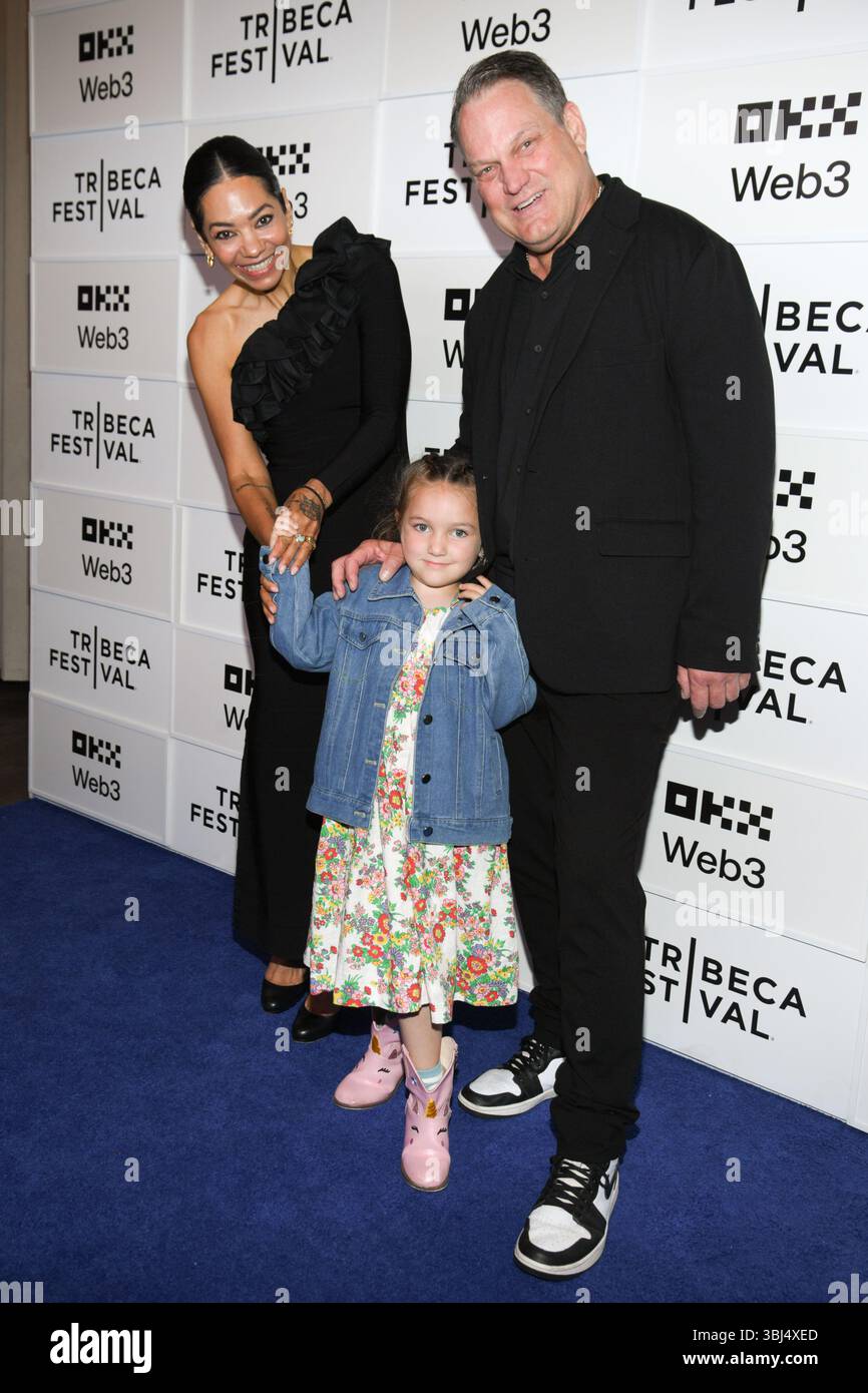 Jennifer Tiexiera, Marron Tixiera-Cheney and John Cheney attend the ...
