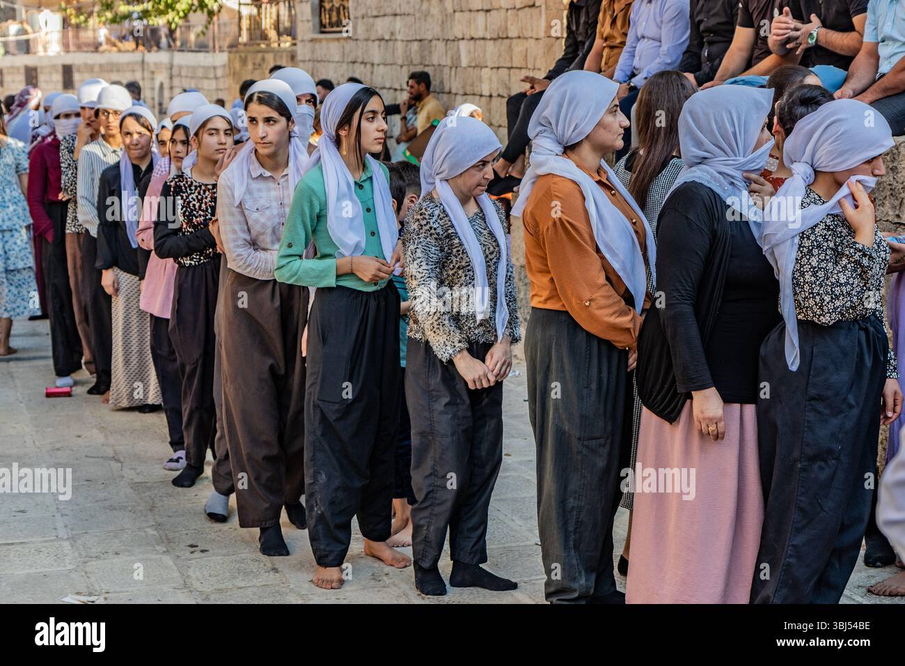 LALISH, IRAQ - SEPTEMBER 30, 2022: Yezidi women during Friday ...