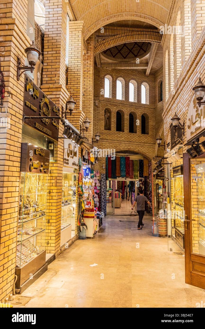 ERBIL, IRAQ - OCTOBER 9, 2022: Qaysari Bazaar in Erbil (Hawler), Kurdistan Region of Iraq Stock ...