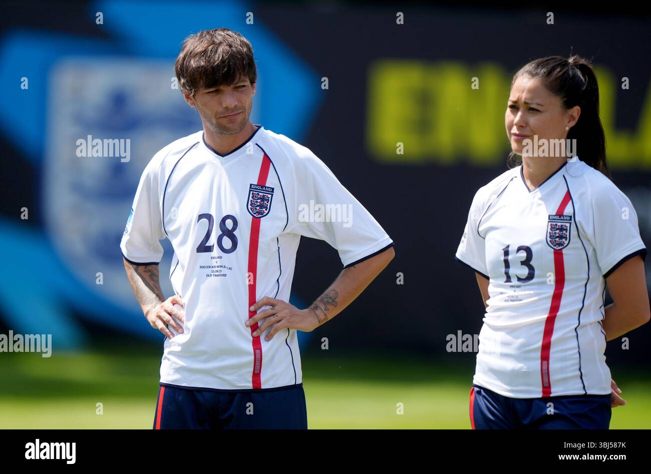 England's Louis Tomlinson and Sam Quek during a training session at ...