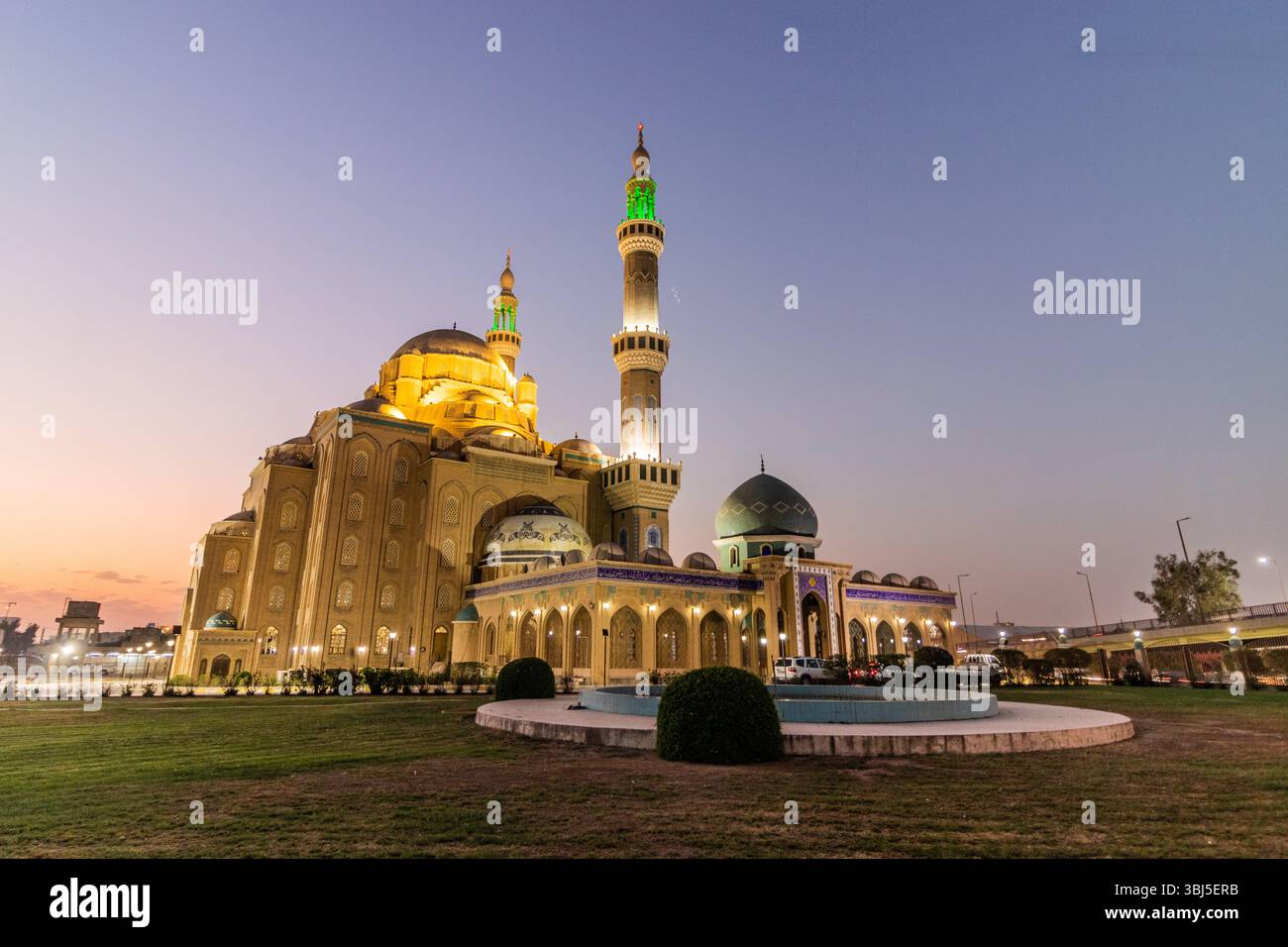 Night view of Jalil Khayat Mosque in Erbil (Hawler), Kurdistan Region ...