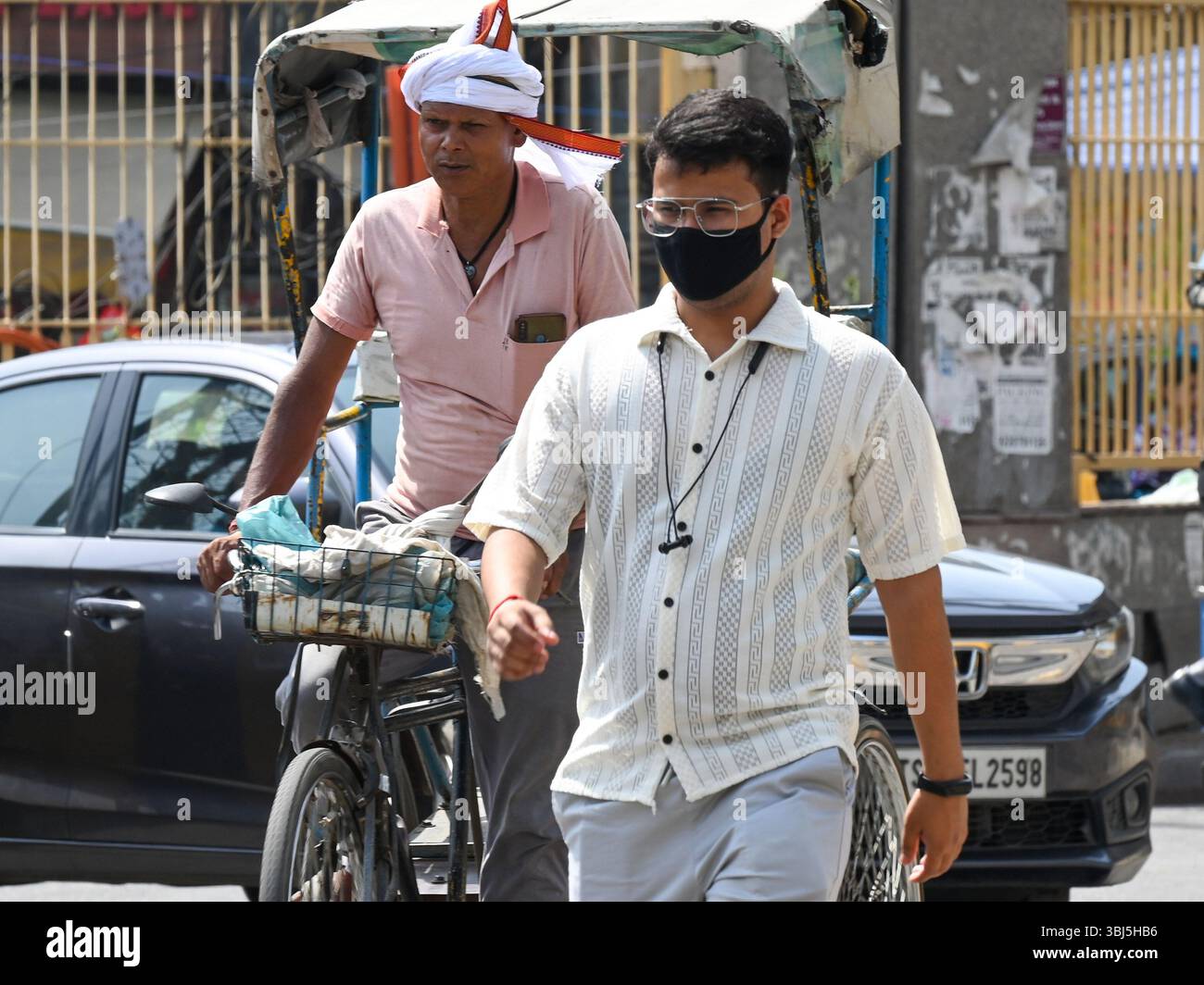 New Delhi, India. 13th June, 2025. NOIDA, INDIA - JUNE 9: As the ...