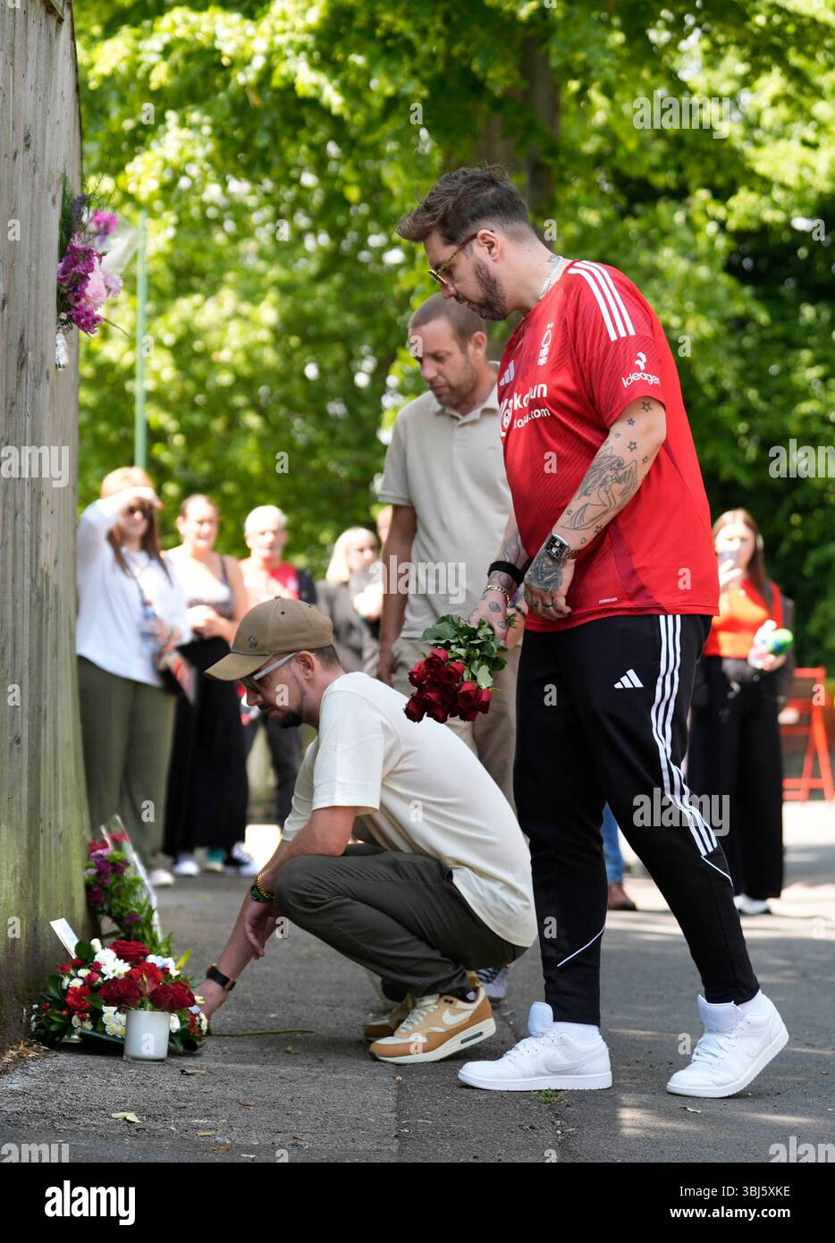(left to right) Lee, Darren and James Coates, the sons of Ian Coates on ...