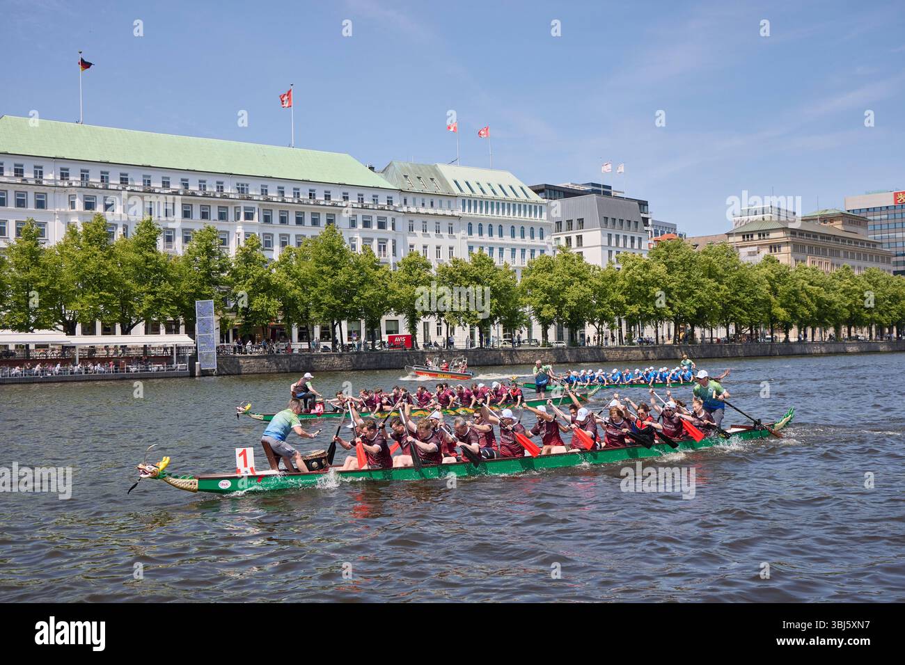Hamburg, Germany. 13th June, 2025. Teams in their boats paddle on the ...