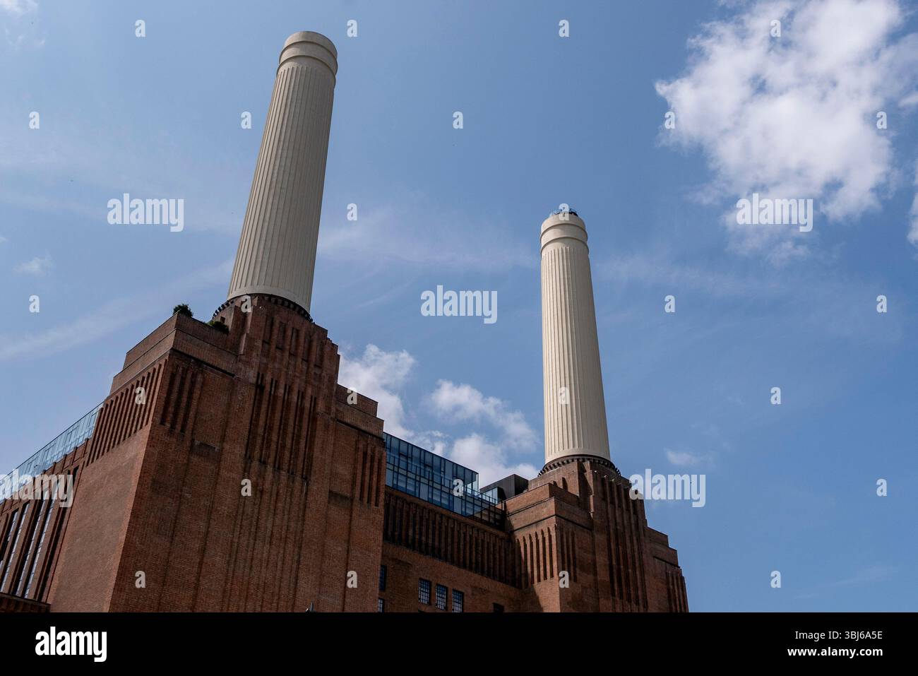 Views of Battersea Power Station in South London, England. Battersea ...