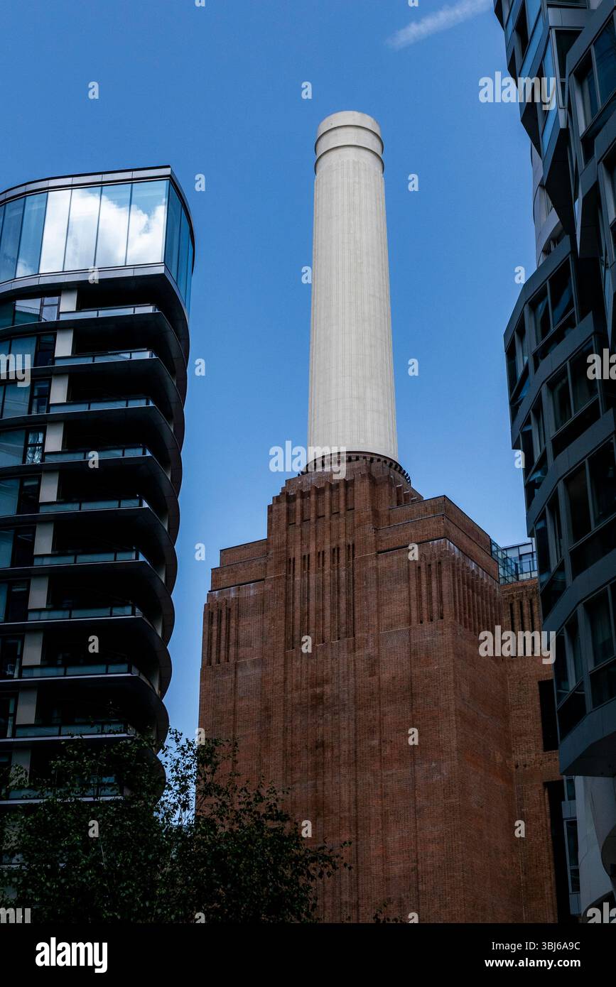 Views of Battersea Power Station in South London, England. Battersea ...