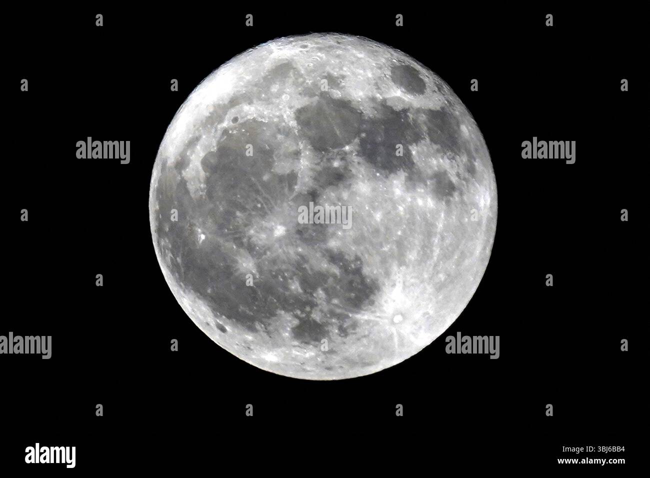 Ajmer, India. 11th June, 2025. Strawberry Moon, seen from Ajmer, India ...