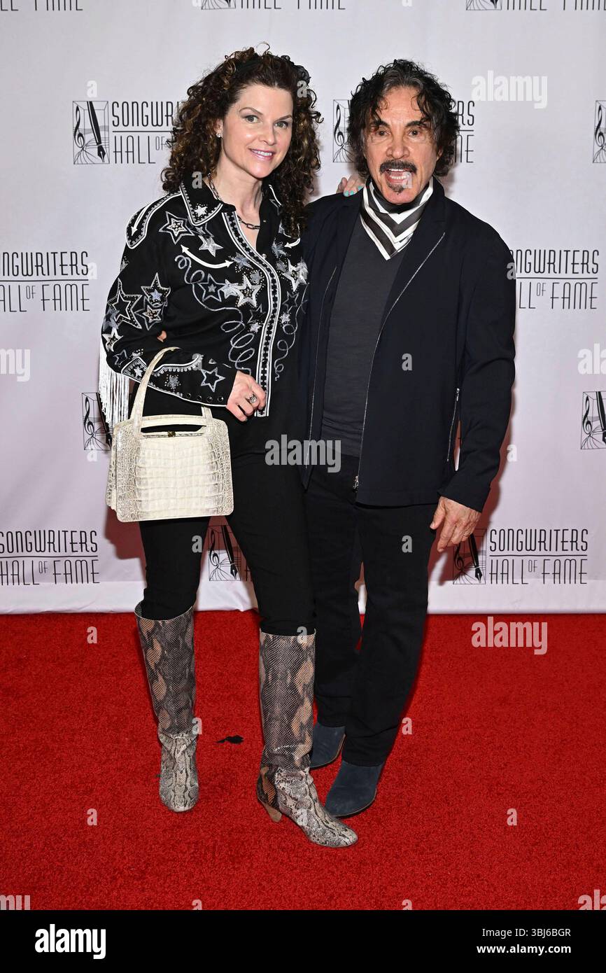 Photo by: zz/NDZ/STAR MAX/IPx 2025 6/12/25 Aimee Oates and John Oates ...