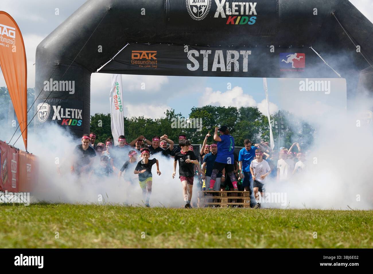 Startschuss beim XLETIX KIDS Hindernislauf - Deutschland, Europa ...