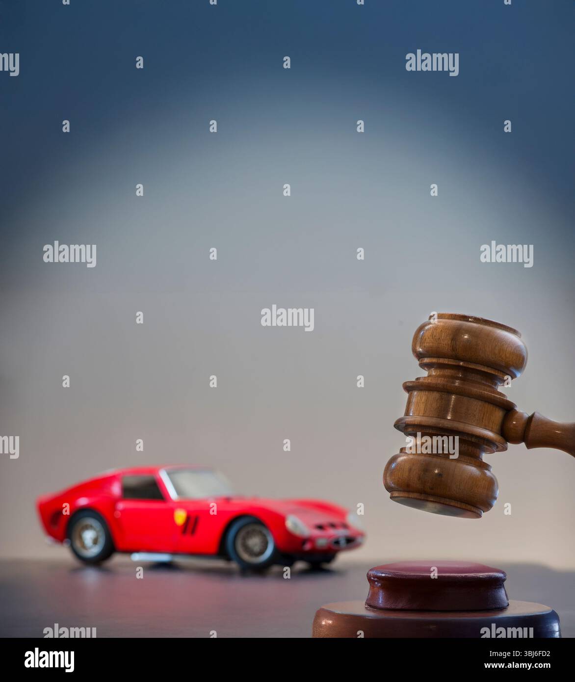 Auction Classic Car 1963 Ferrari 250 GTO & auctioneers hammer in sale ...