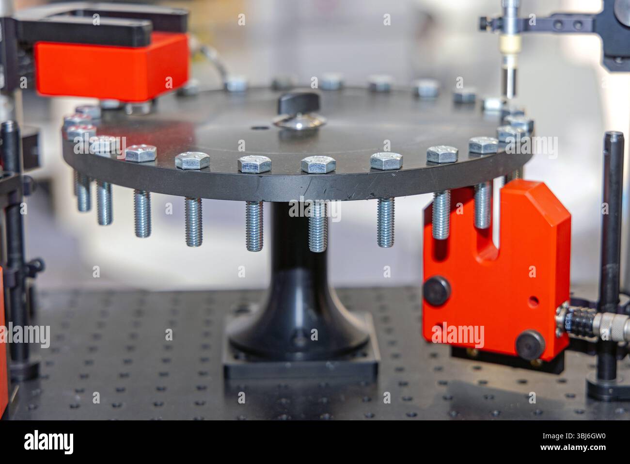 Bolts rotate carousel in metal hi-res stock photography and images - Alamy
