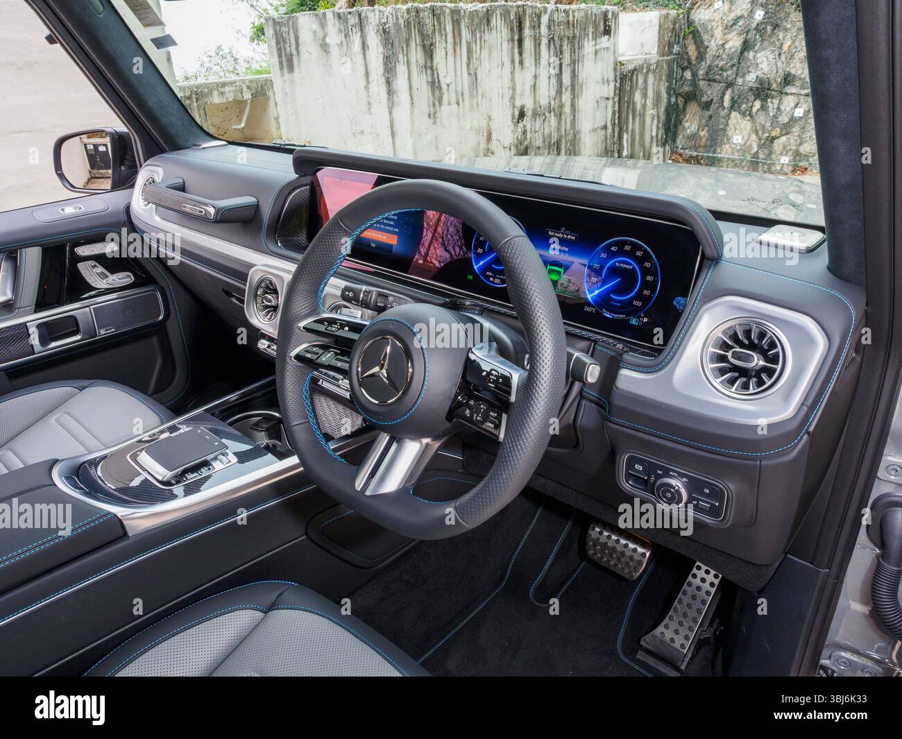 Hong Kong, China April 11 , 2025 : Mercedes-Benz G580e EV SUV Interior ...