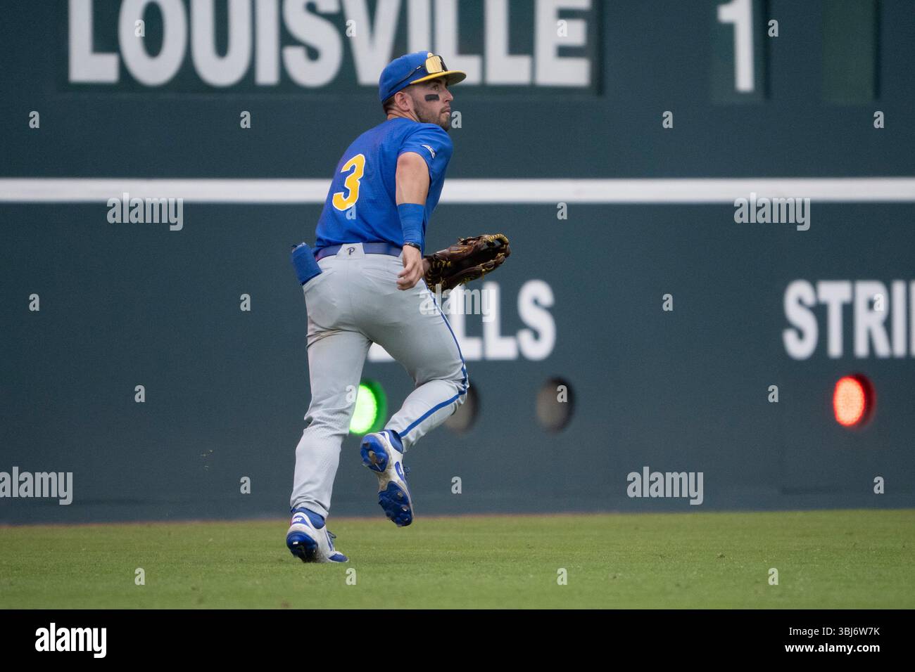 Left fielder AJ Nessler (3) of the Pittsburgh Panthers on defense in an ...