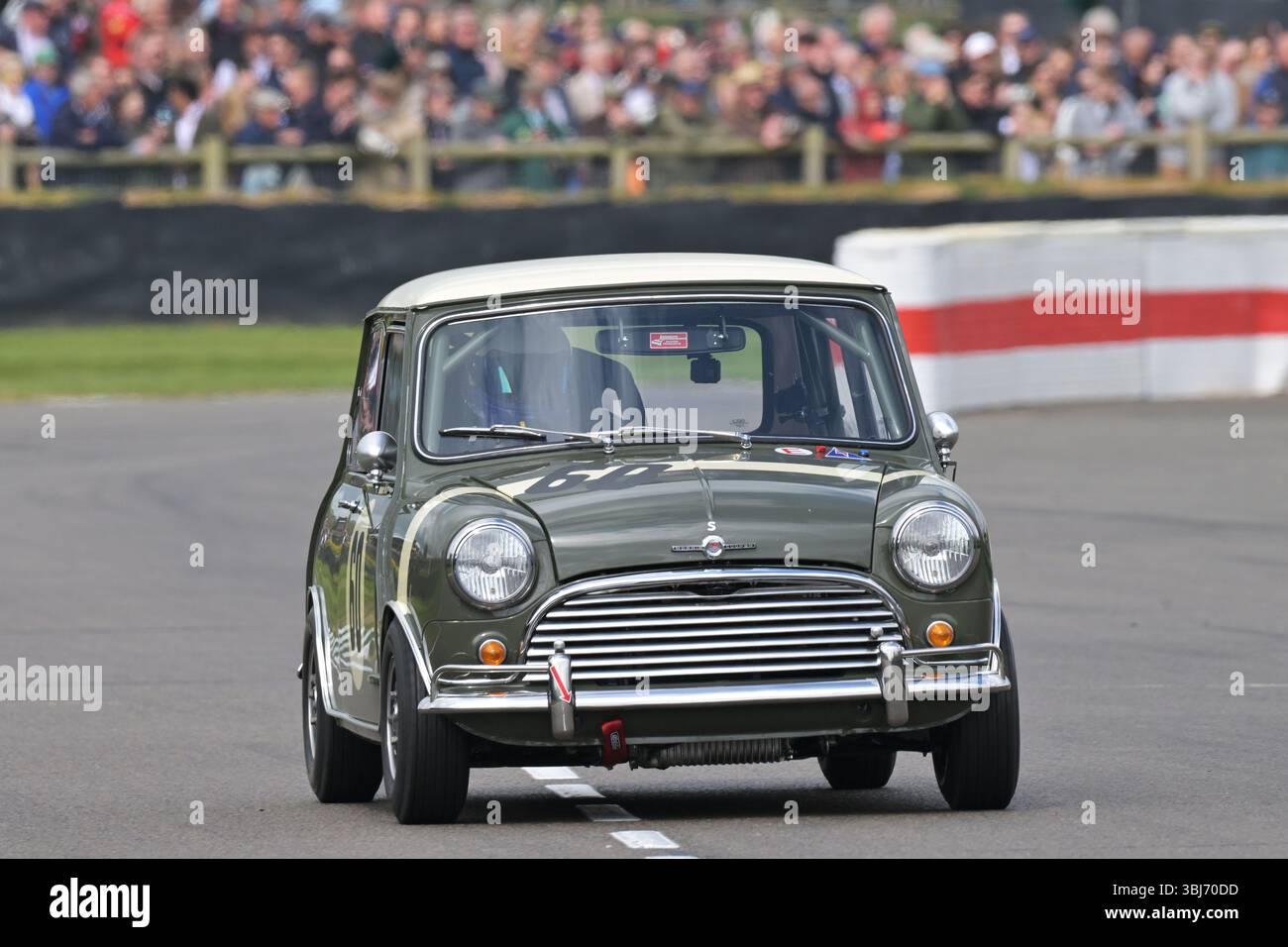 Aimee Watts, Morris Mini Cooper S, Whitmore Cup, a twenty minute single ...