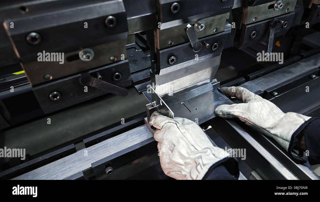 Bending sheet metal parts using hi-res stock photography and images - Alamy