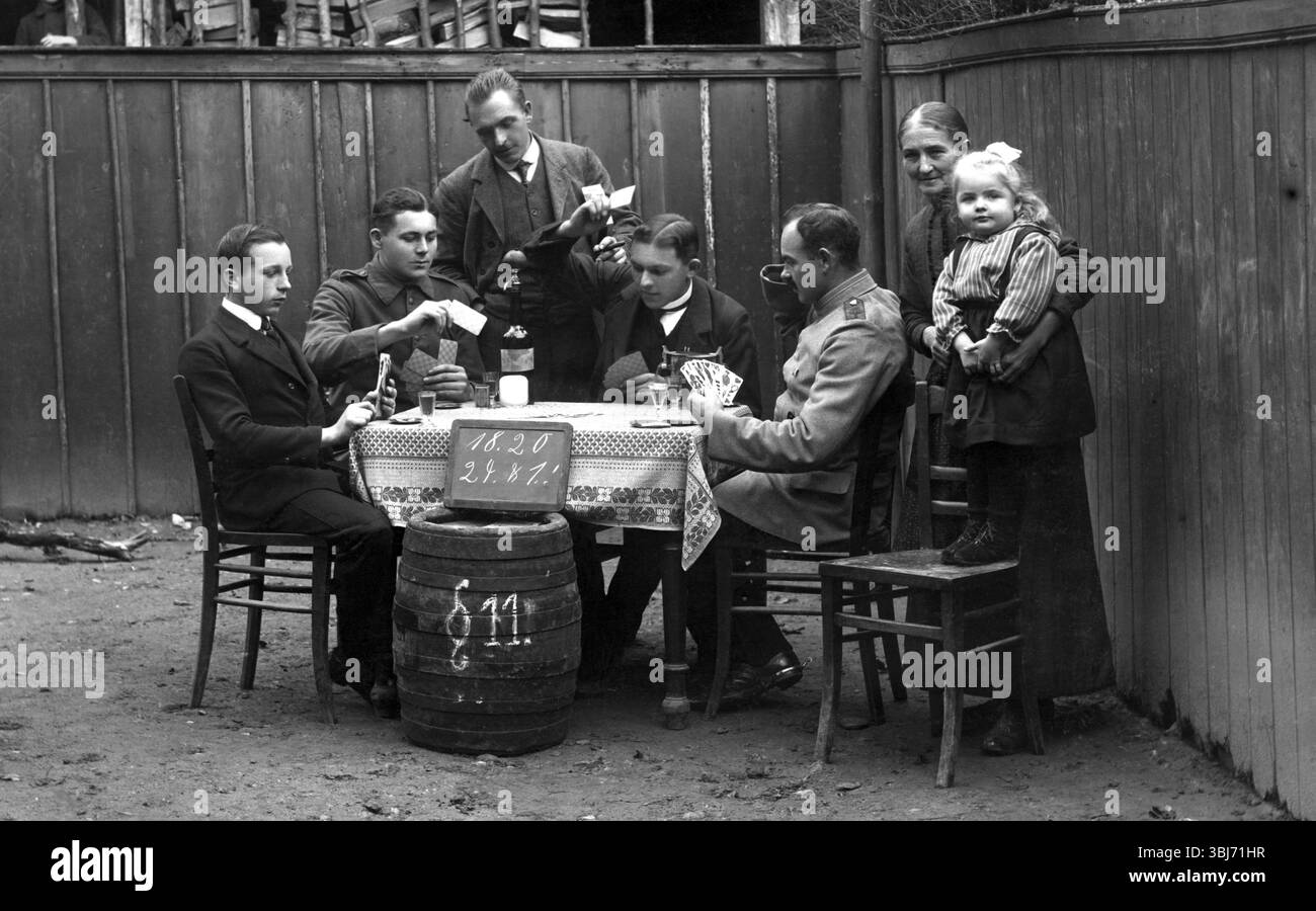 Round of cards, men playing cards, 1910, Group of people sitting ...