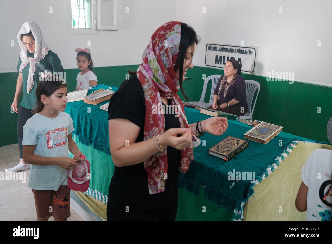 June 23, 2024, Hatay, Turkey: People praying at the grave of an Arab ...