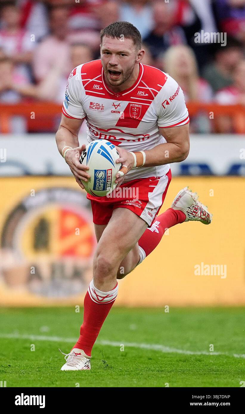 Hull KR's James Batchelor scores a try during the Betfred Super League ...