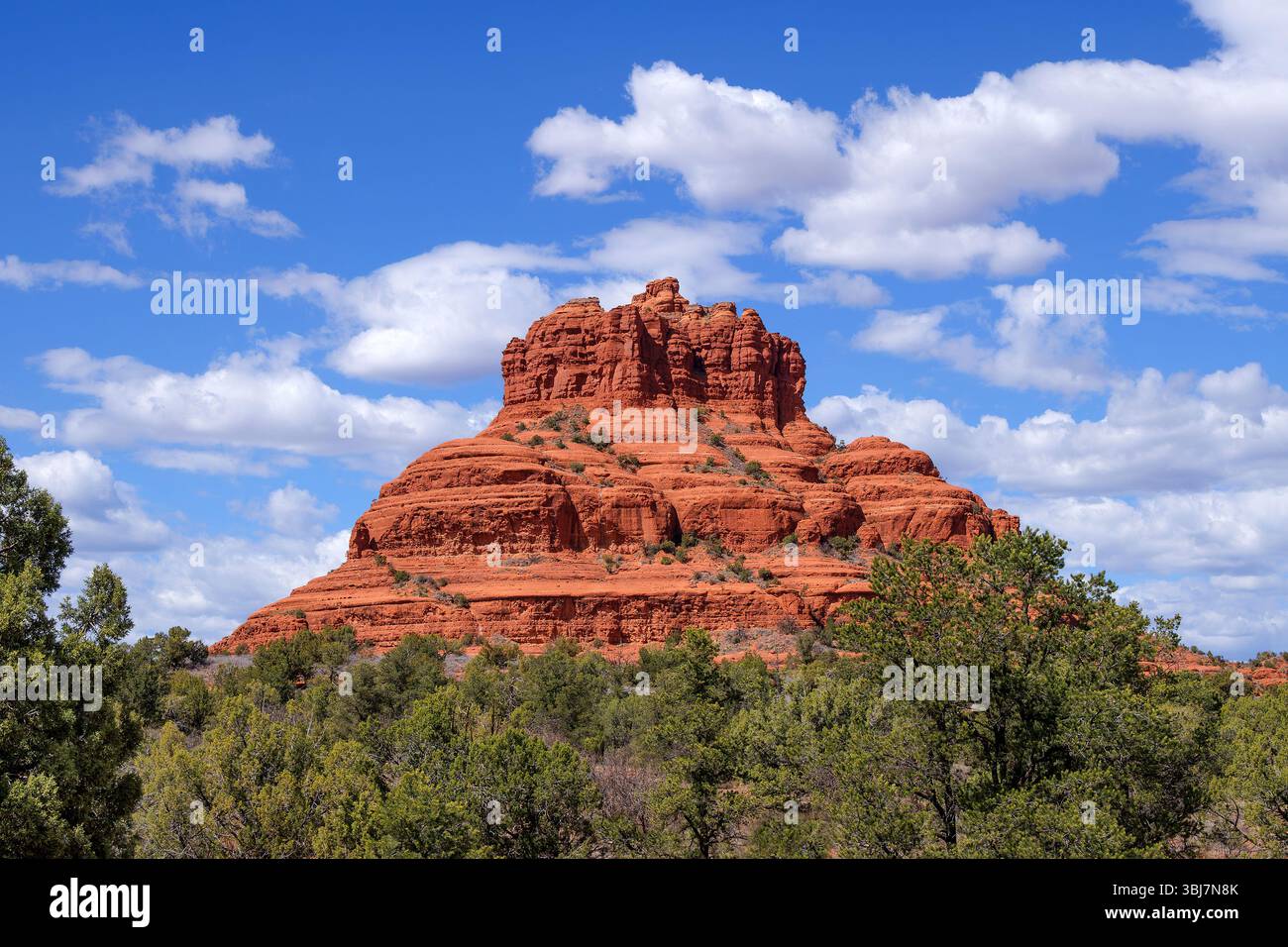 Beautiful landscape sedona arizona hi-res stock photography and images ...