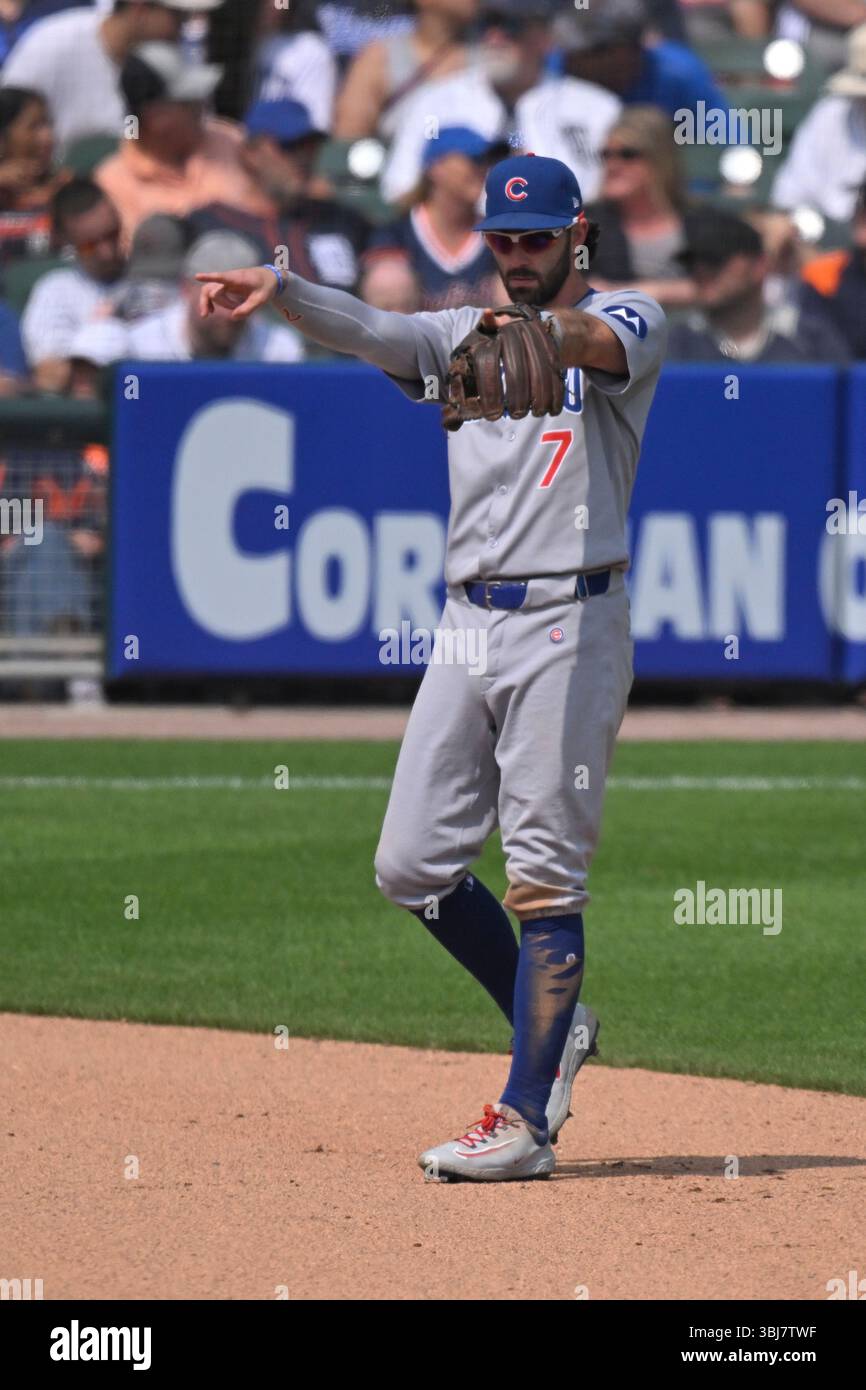 DETROIT, MI - JUNE 08: Chicago Cubs SS Dansby Swanson (7) in the field ...