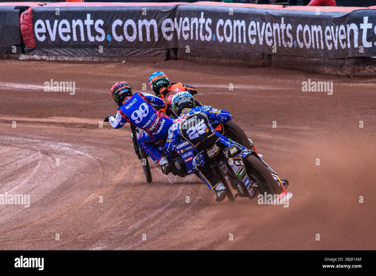 Jack Holder (25) of Australia in White chases Dan Bewley (99) of Great ...