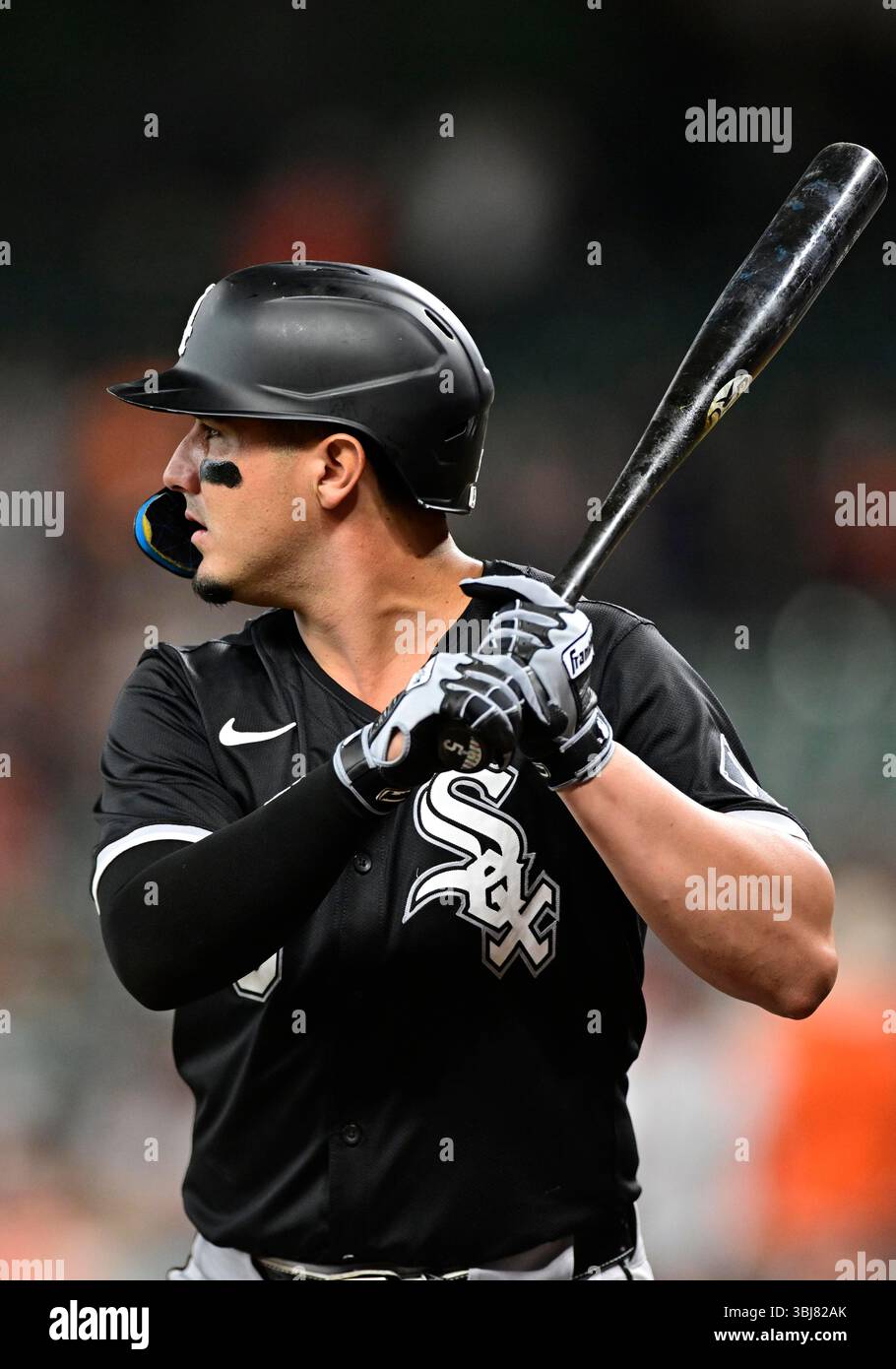 June 10, 2025: Chicago White Sox third baseman Josh Rojas (5) in the ...