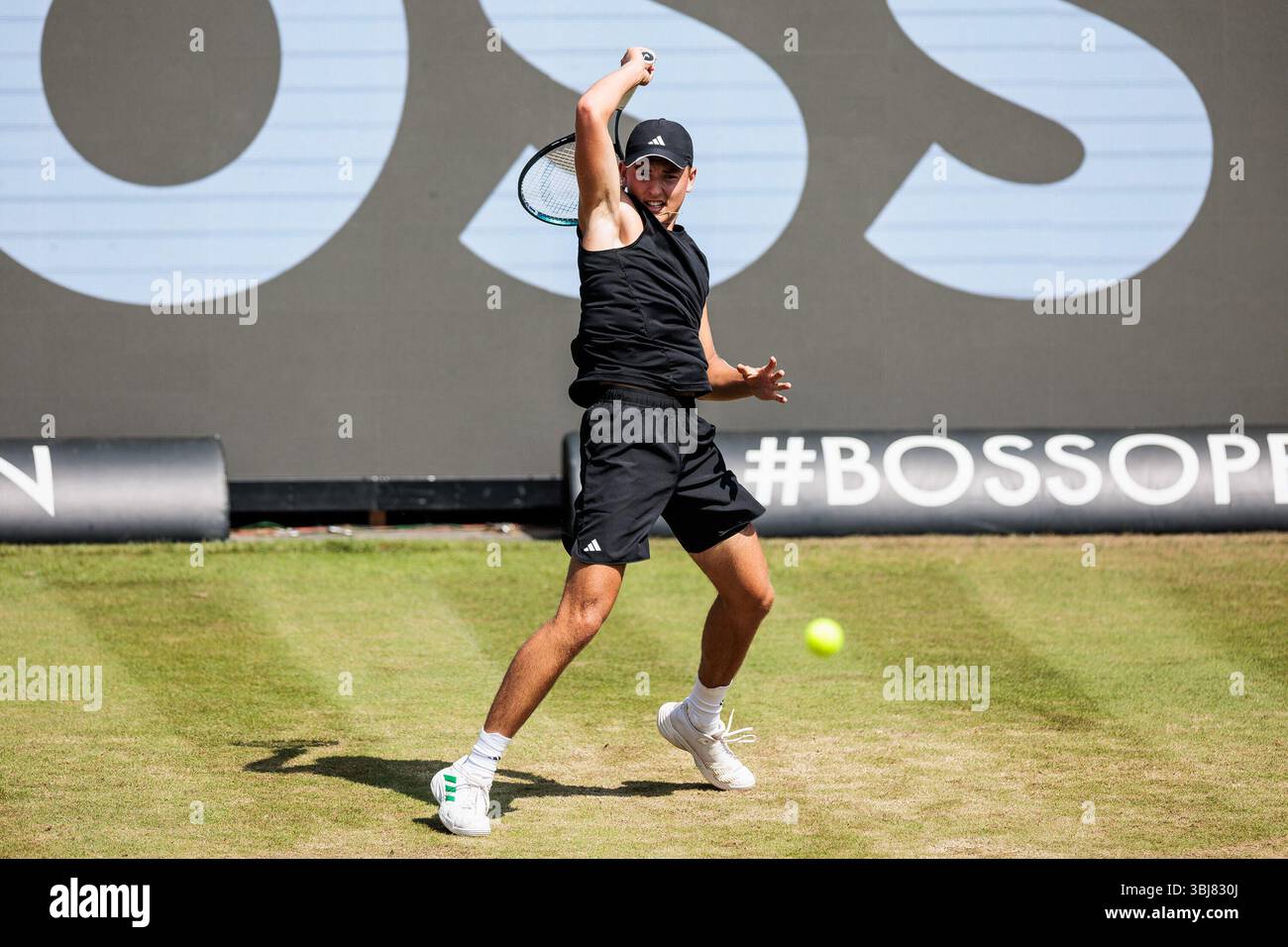 Stuttgart, Deutschland. 13th June, 2025. Justin Engel (GER) im Match ...