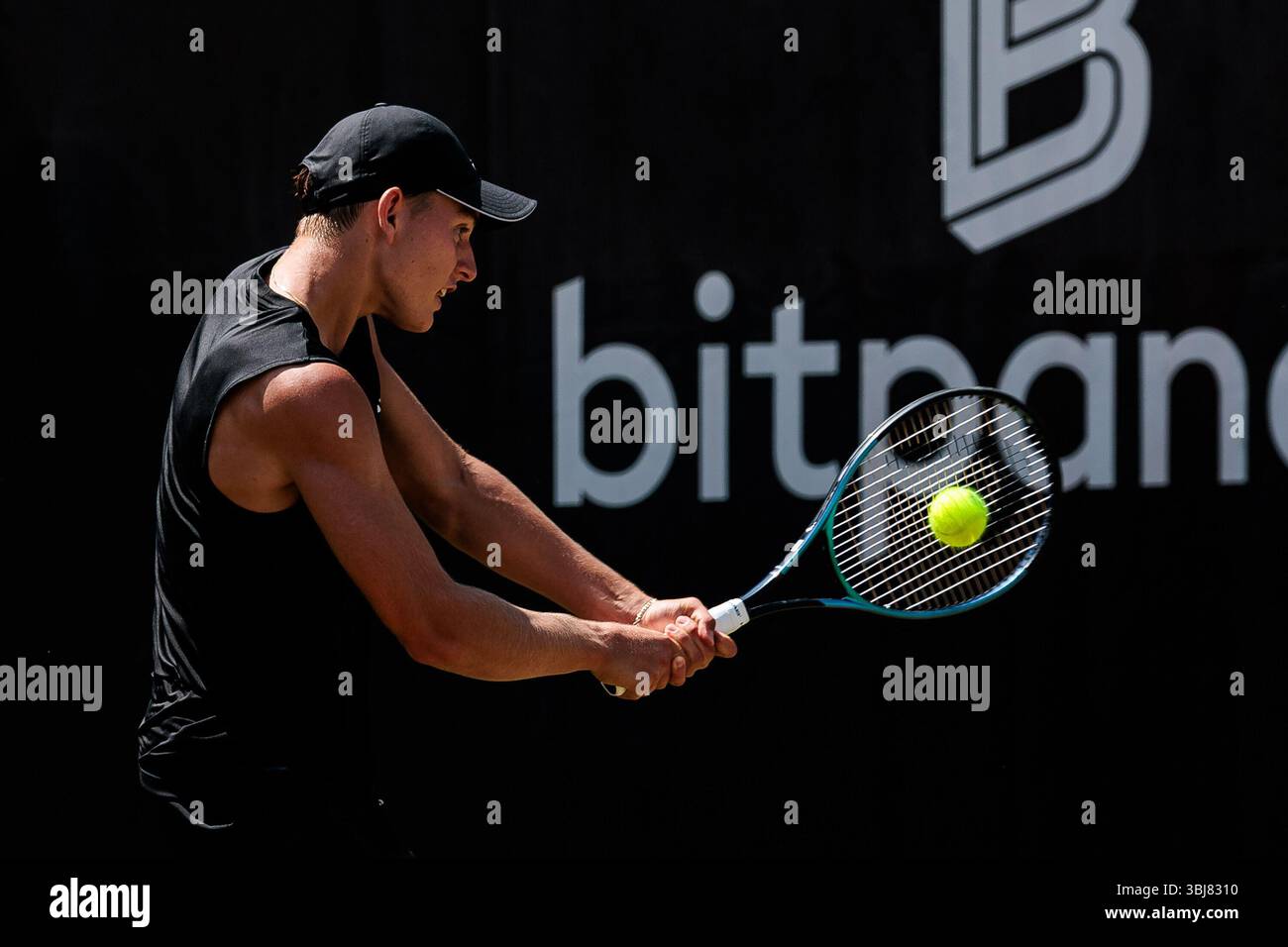 Stuttgart, Deutschland. 13th June, 2025. Justin Engel (GER) im Match ...