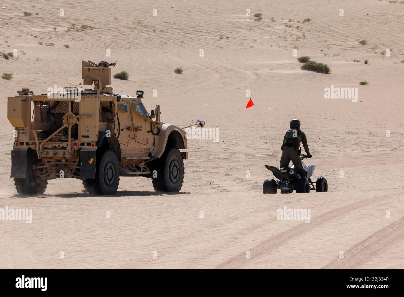 U.S. Soldiers, assigned to 759th Military Police Battalion, 89th ...