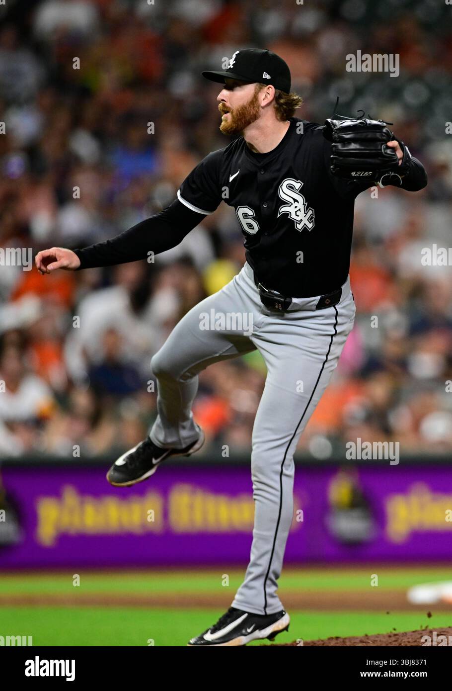 June 10, 2025: Chicago White Sox relief pitcher Steven Wilson (36) in ...