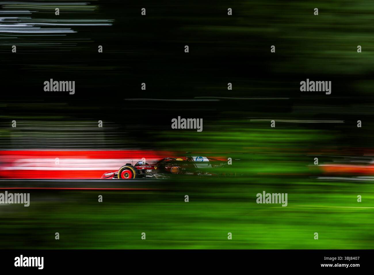 44 HAMILTON Lewis (gbr), Scuderia Ferrari SF-25, action during the Formula 1 Pirelli Grand Prix ...