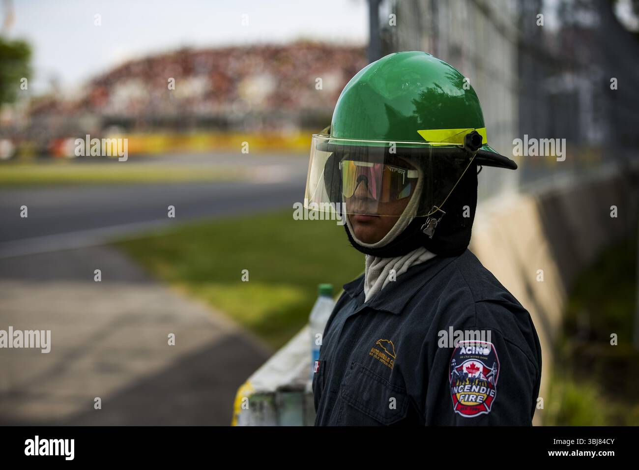 marshall, commissaire de piste, marshal, marshalls, marshals during the ...