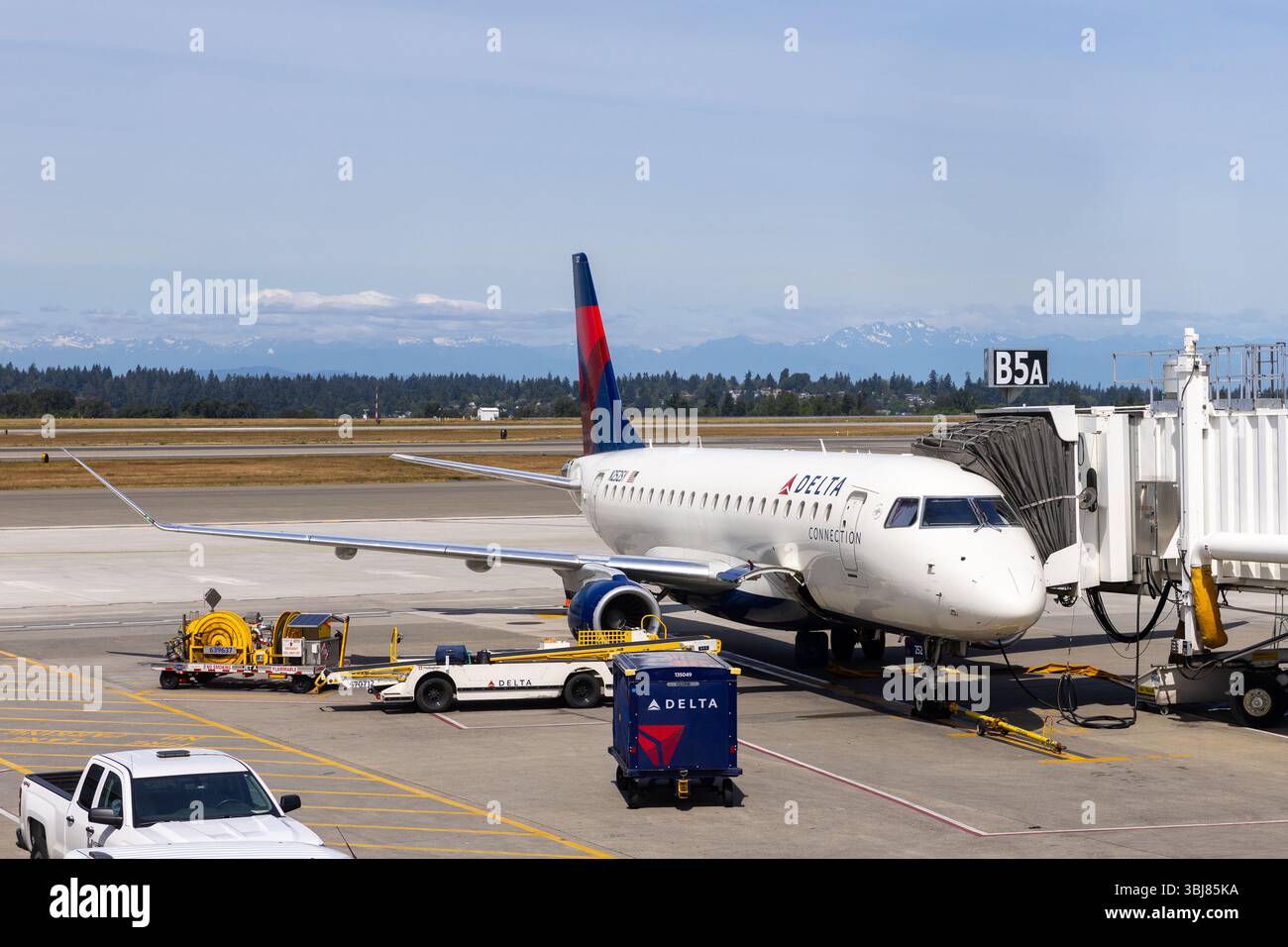 Delta plane gate hi-res stock photography and images - Alamy